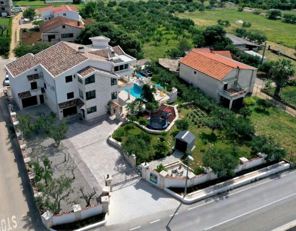 Family Friendly House With A Swimming Pool Plano, Trogir - 23902 - Arbanija
