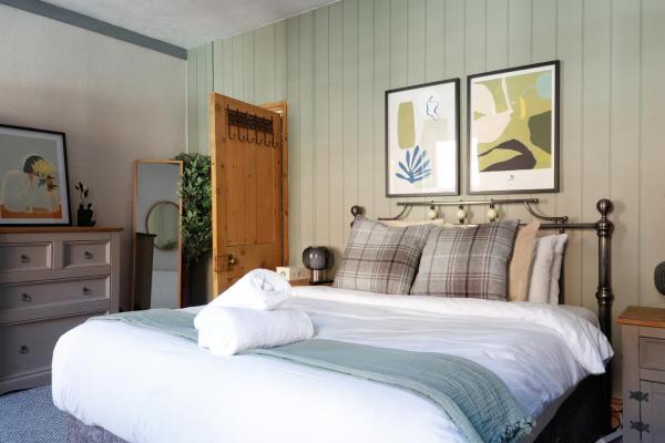 Ashley Suite - Cozy 1br Maisonette With Parking & Wifi - Barry