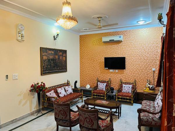 Sunlit Stays - The Luke - Lucknow