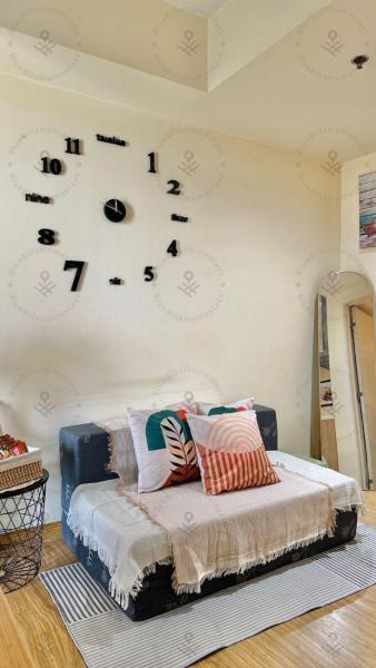 2br Condo Azure Netflix, Karaoke & Board Games - Makati