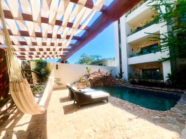 Ha'as Naj Suites Bananas - Playa del Carmen