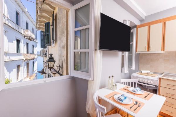 Mouragia Suites - Sea View Apartment - Corfou