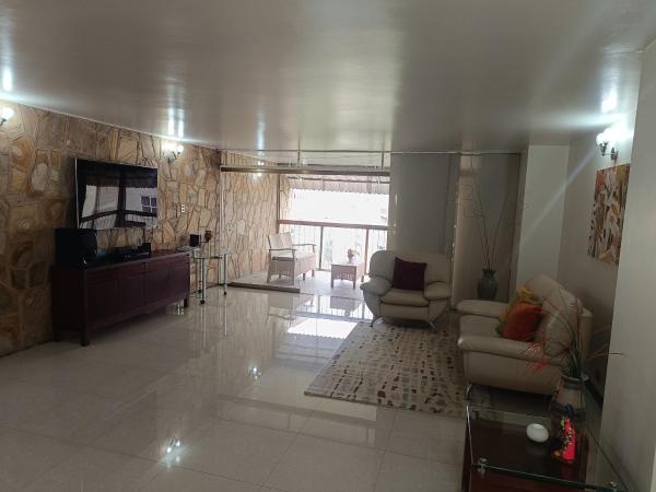 Condominio En Zona Privilegiada - Caracas