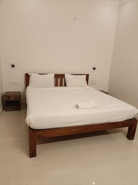 Rani And Rani Hotel Rooms - Puducherry