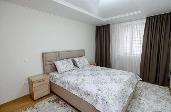 Central Double Budget Room Бюджетная комната для двоих в центре - Chișinău