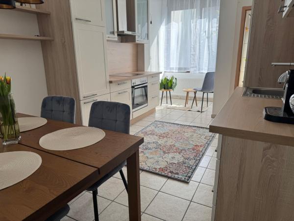 Gemuetliches Helles Zimmer Mit Guter Anbindung Nach Mainz Und Wiesbaden Gemeinschaftsbadezimmer - Mainz