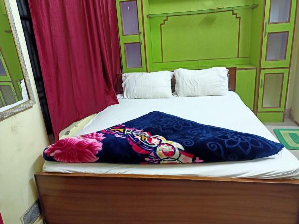 Shristi Stay - Varanasi