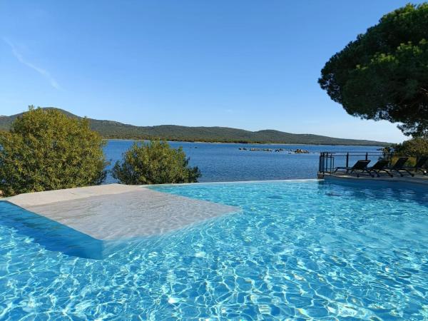 Appt Neuf 2-4 Pers Avec Loggia - Piscine Chauffée - Bord De Mer - Corse Du Sud- Bonifacio - Figari
