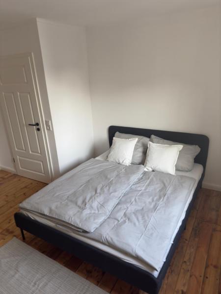 Zentrales Zimmer Mit Altbaucharme - Oldenburg