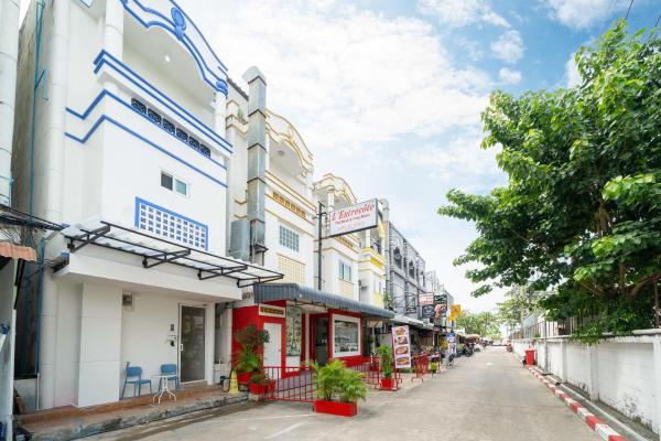 Winks Beach Patong Phuket - Patong Beach