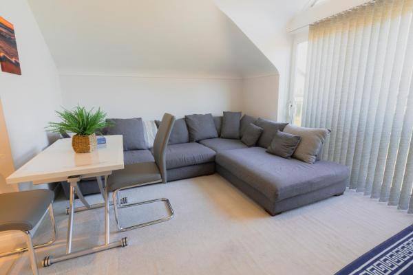 Central And Peaceful Two Bedroom Flat In Town - Bournemouth
