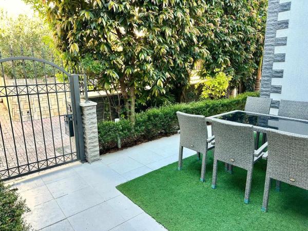 Green Oasis Near The Beach And Tourist Area - Kato Paphos