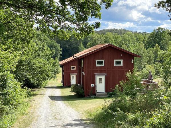 Three Bedroom Farm Cottage Lake Access And Free Boat - Valdemarsvik