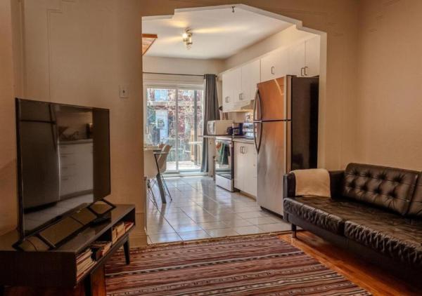 Modern Stay 20 Min From Downtown - Dorval
