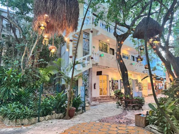 Hotel Ha Garden Gallery - 5th Avenue - Playa del Carmen