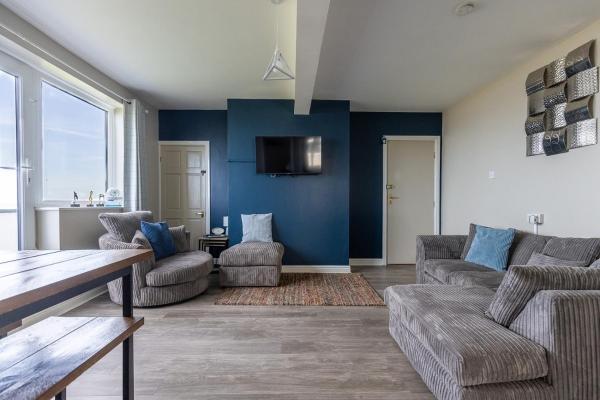 Sea View - First Floor 3 Bed Apartment Looking Over Bridlington North Beach - North Yorkshire
