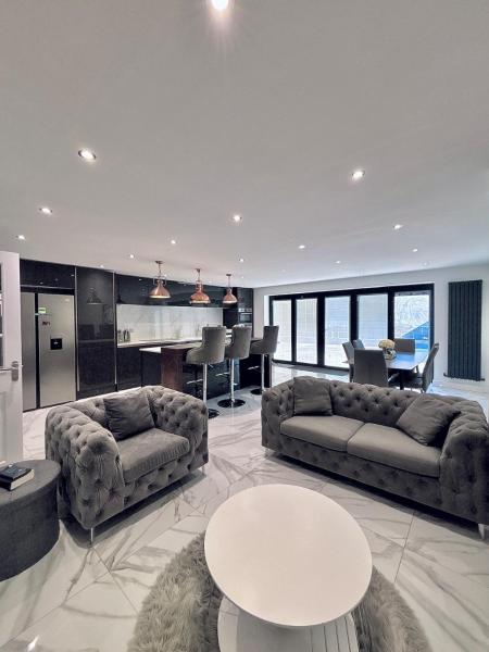 Luxury 5br Stay With City Access - Manchester