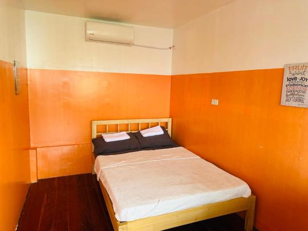 Llb Travellers Inn & Bistro - Loay