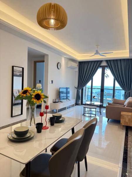 R&f Seine Region Alodia - Bukit Batok