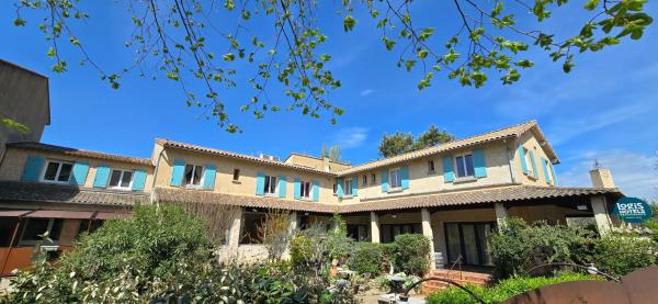 Logis Hôtels Le Saint Marc - Malaucène