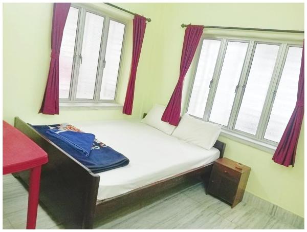 Hotel Premium Puja Near Mandirpara Jheel - Kolkata