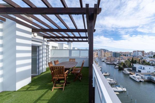 Milenial Immo Vigata - Maravilloso Dúplex Con Vistas Panorámicas A Los Canales Y Piscina - El Port de la Selva