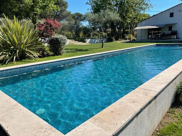 Villa Cireline En Provence, Rognes, La Fontaine Du Roy - Lambesc