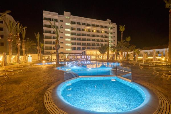 Bohemian Gardens Hotel - Nissi Beach