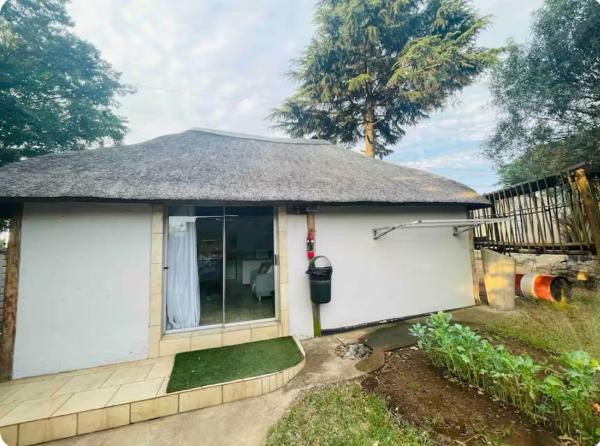 Rondavels - Kempton Park