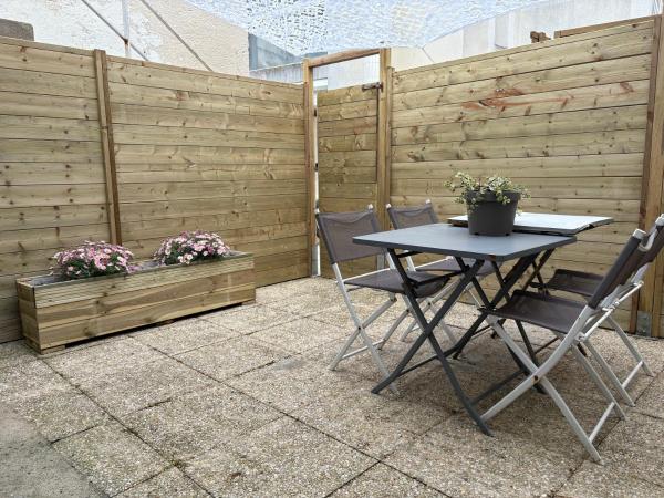 Logement Cosy Avec Terrasse Privée Hypercentre - La Rochelle