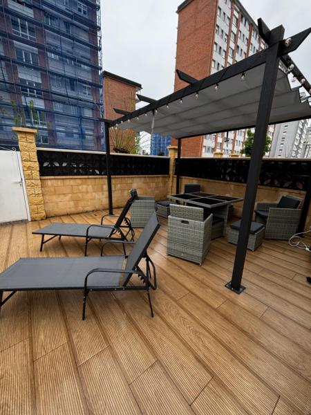 Apartamento Laredo Con Terraza - Liendo