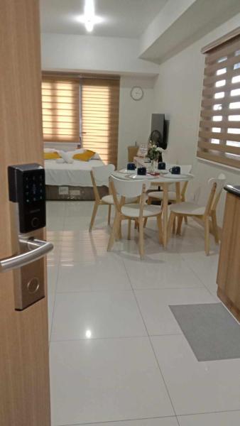 Shore 3 Tower 2 Near Moa Parking Wi-fi Netflix - Manila