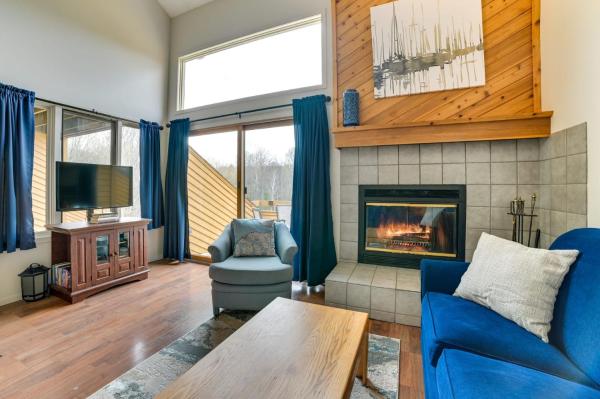 Trout Creek Resort Condo - 1 Mi To Nubs Nob! - Harbor Springs, MI