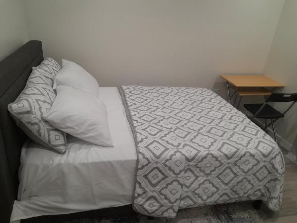 Furnished Basement With Seperate Entrance - Winnipeg