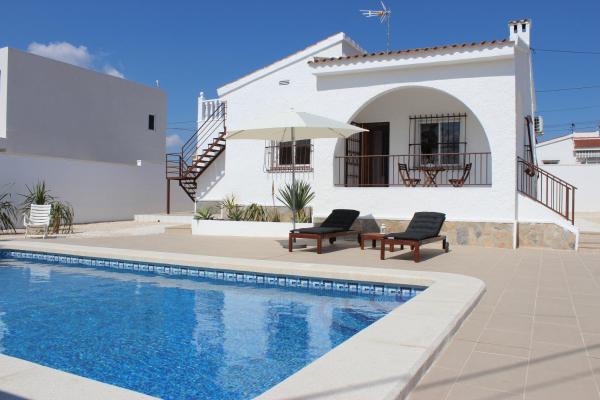 Casa Giner - Dolores, Spain