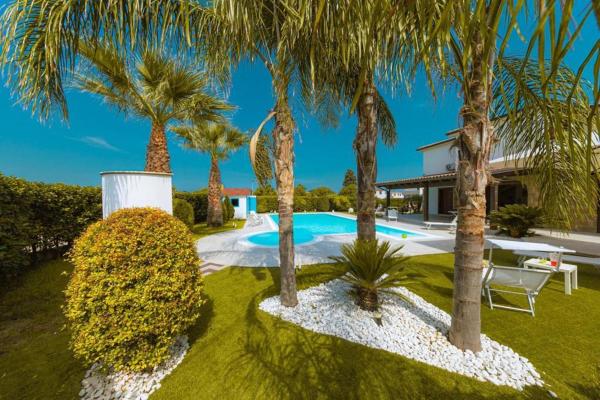 Villa Oxidiana With Pool And Garden - Campofelice di Roccella