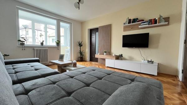 Braşov Hillside Apartment Near City Center - Brașov