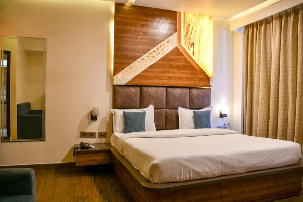 Hotel Le Osh Lansdowne - 500m From Bhulla Lake And Free Live Music On Weekends - Lansdowne, India