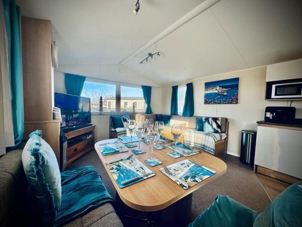 Cosy Quiet Caravan By The Sea - Pembrokeshire