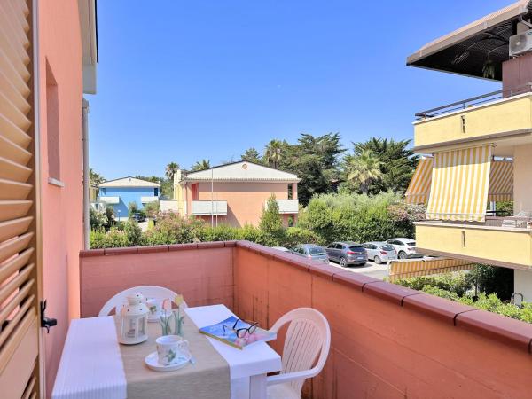 498 - Appartamento Bilocale Completamente Ristrutturato Al Primo Piano A Marcelli,- A Soli 300 Mt Dal Mare - Climatizzato! - Spiaggia White Beach Club Inclusa - Loreto