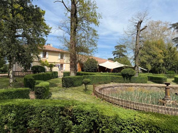 Hôtel Restaurant Les Boissières - Caussade