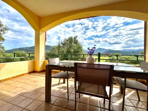 Blue Zone Terrace Apartments - Cardedu