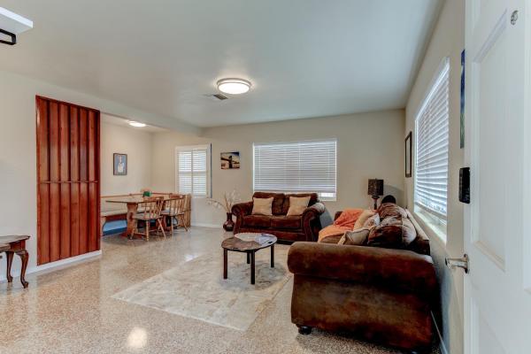 Downtown Duplex B Private Yard Great Location - Sanford, FL
