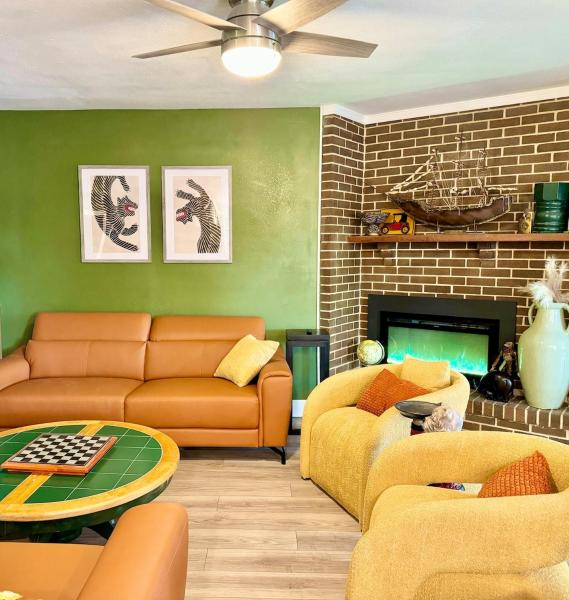 Happy Palette Home Close To Downtown Fenced Yard - Sanford, FL