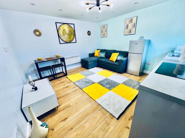 Luxury 1b Chalet Wt Free Parking Nr Ltn Airport, L&d Hosp, Whipsnade Zoo, Fast Trains To Central London - Dunstable