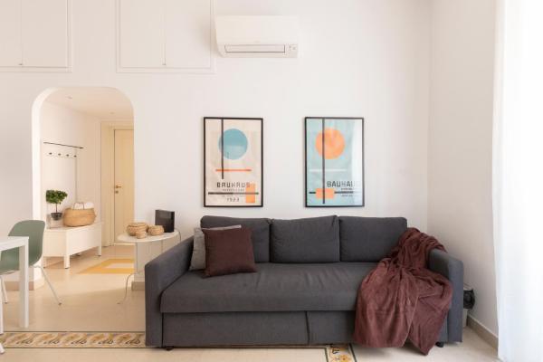 The Best Rent - Sunny Three-bedroom Apartment Near Ottaviano Metro Stop - Latium