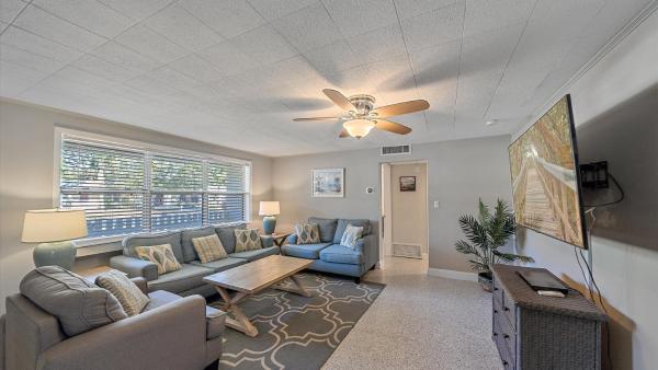 Flip Flop Inn - Sarasota, FL