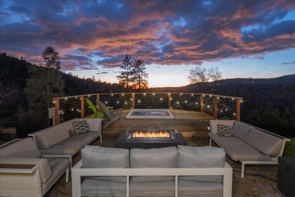 New Yosemite Dream Nest With Huge Views/spa/firepit/pet Friendly - Bass Lake, CA