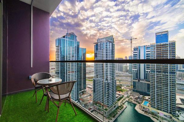 Lake View 1br In Jlt - Walk To Metro & Free Baby Gear - Dubaï Marina