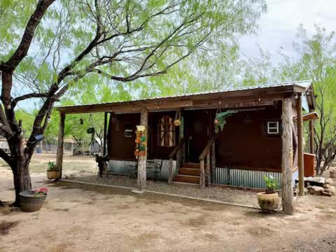 Peaceful Ranch Cabin - Texas